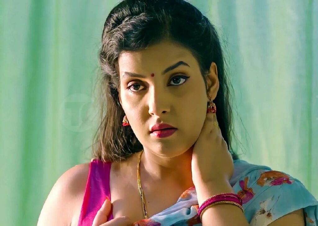 From Jalebi Bai to Walkman, Ridhima Tiwari's explicit performance in these ULLU web series will ...